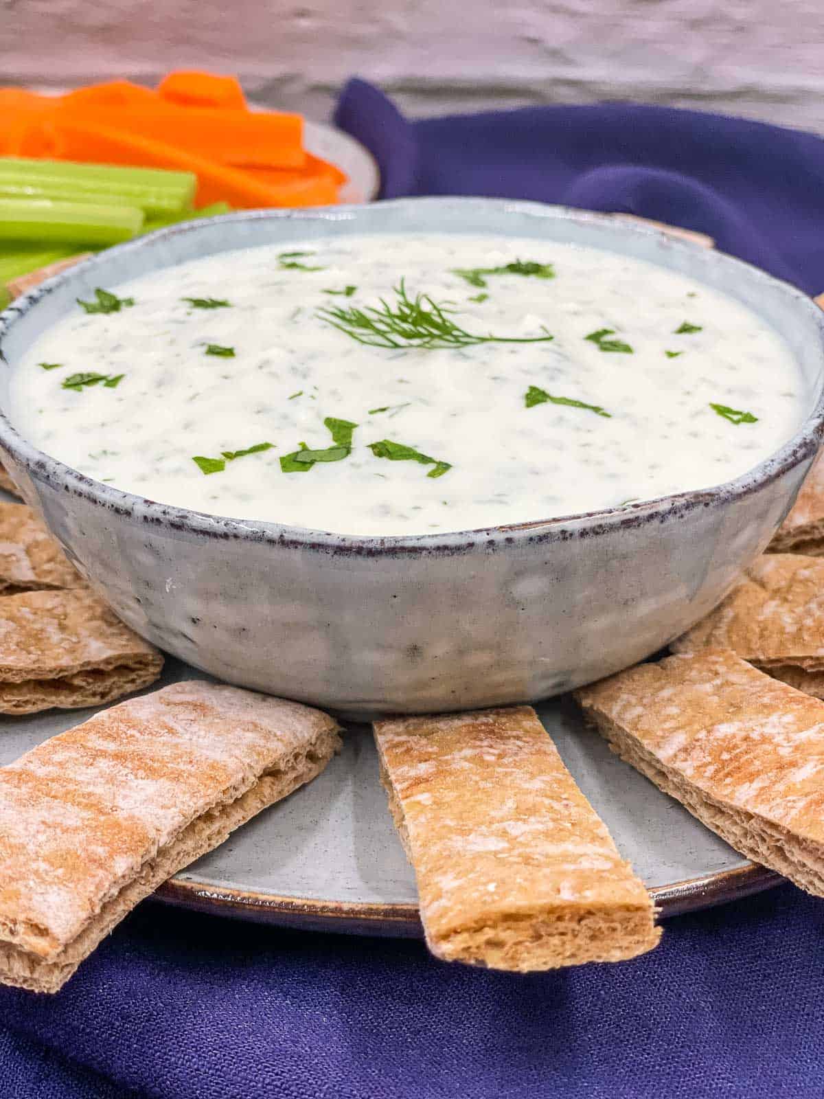 Haydari recipe - Turkish yogurt dip - Splash of Taste - Vegetarian Recipes